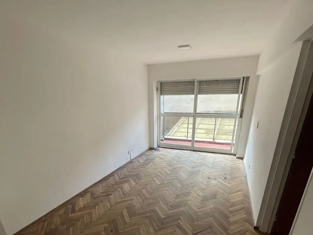 Departamento Alquiler 4 ambientes 30 años, con balcón, Urquiza 1200 ...